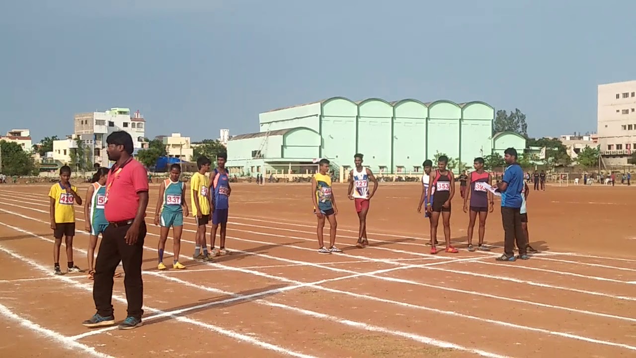 3km run (under 18) - YouTube