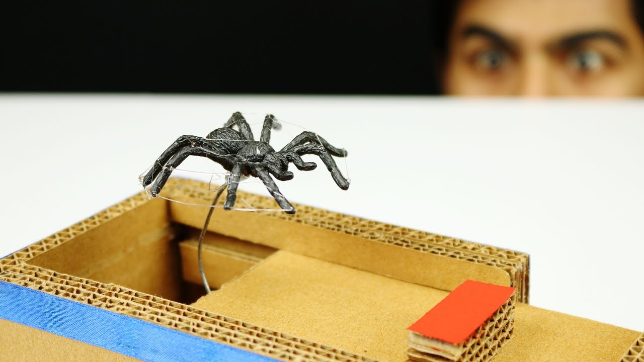 How To Make Scary Gift Box For Girlfriend - YouTube