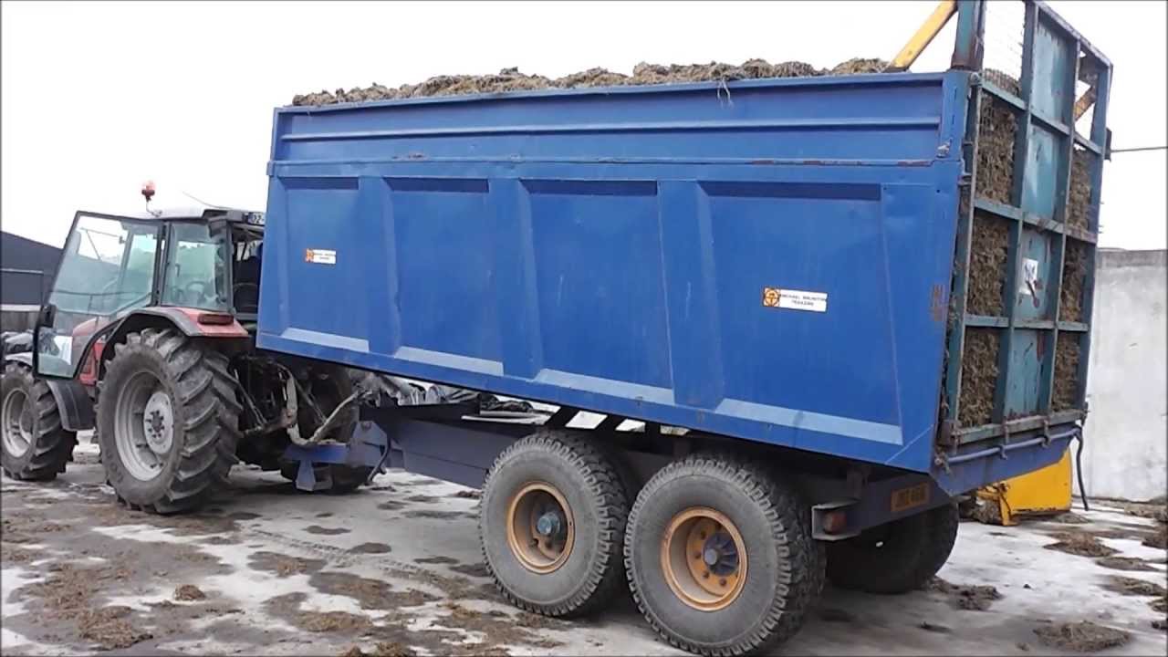 Carting silage - YouTube