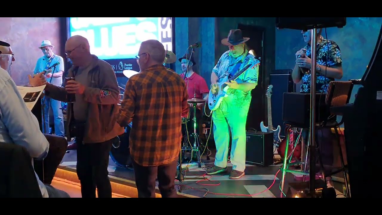 Slide Boy Roy 19 August 25 SNOBS Birmingham - YouTube