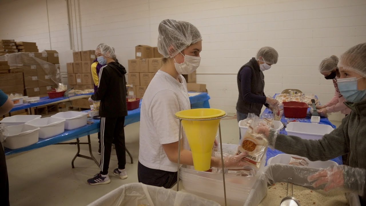 End Hunger Meal Packaging - YouTube