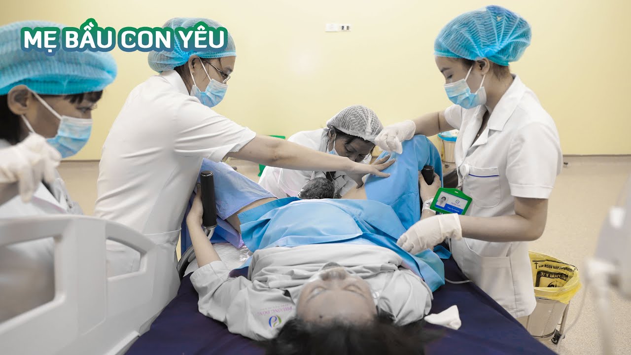 OUR BIRTH VLOG - DELIVERY OF BABY - RAW + REAL LABOR - SINH THƯỜNG - MẸ ...