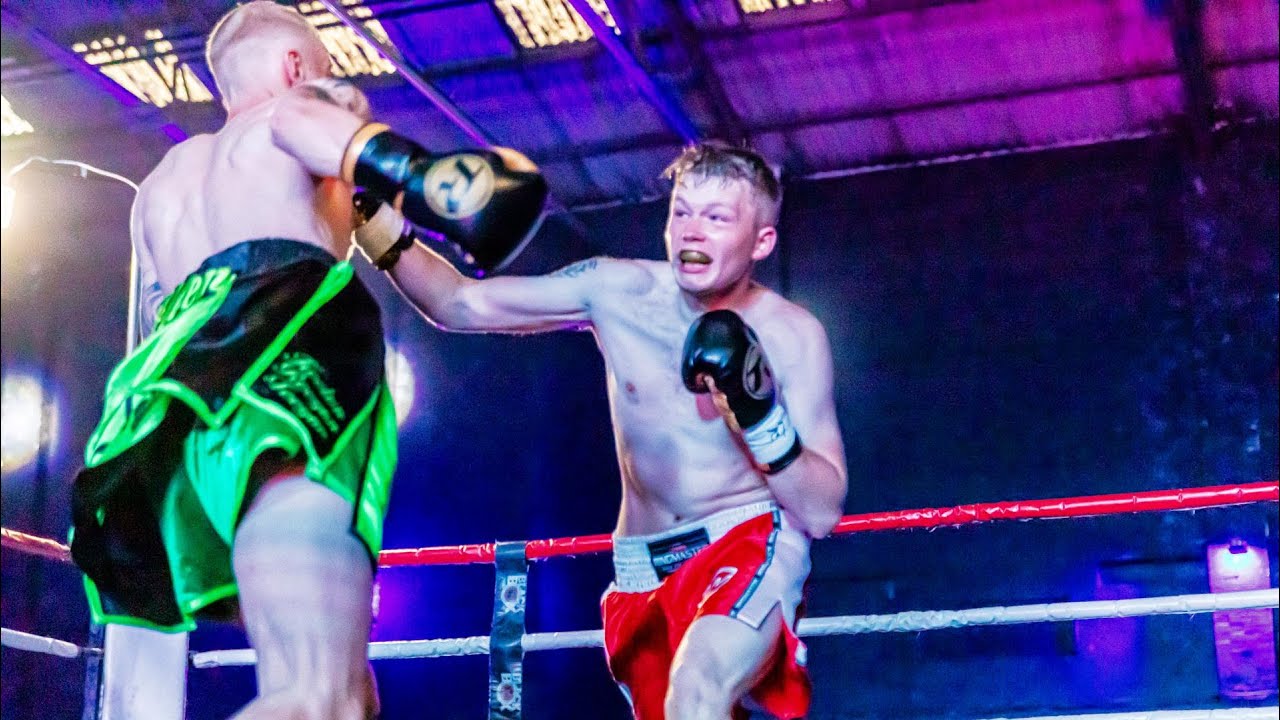 Carl Watts vs Aaron Griffiths Welsh Bareknuckle Boxing Series 8 - YouTube
