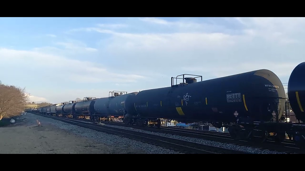 NS 366 with NS 8171 ES44AC NS 1195 SD70ACE and NS 4197 AC44C6M - YouTube