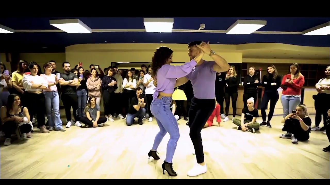 Alucinante - Dj Husky & Dj Tony Pecino remix (Adrián y Anna) - YouTube