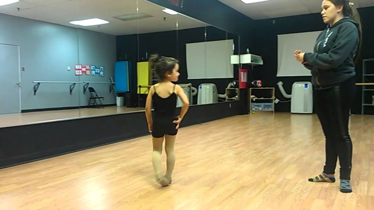 Beverly work dance 4 years old - YouTube