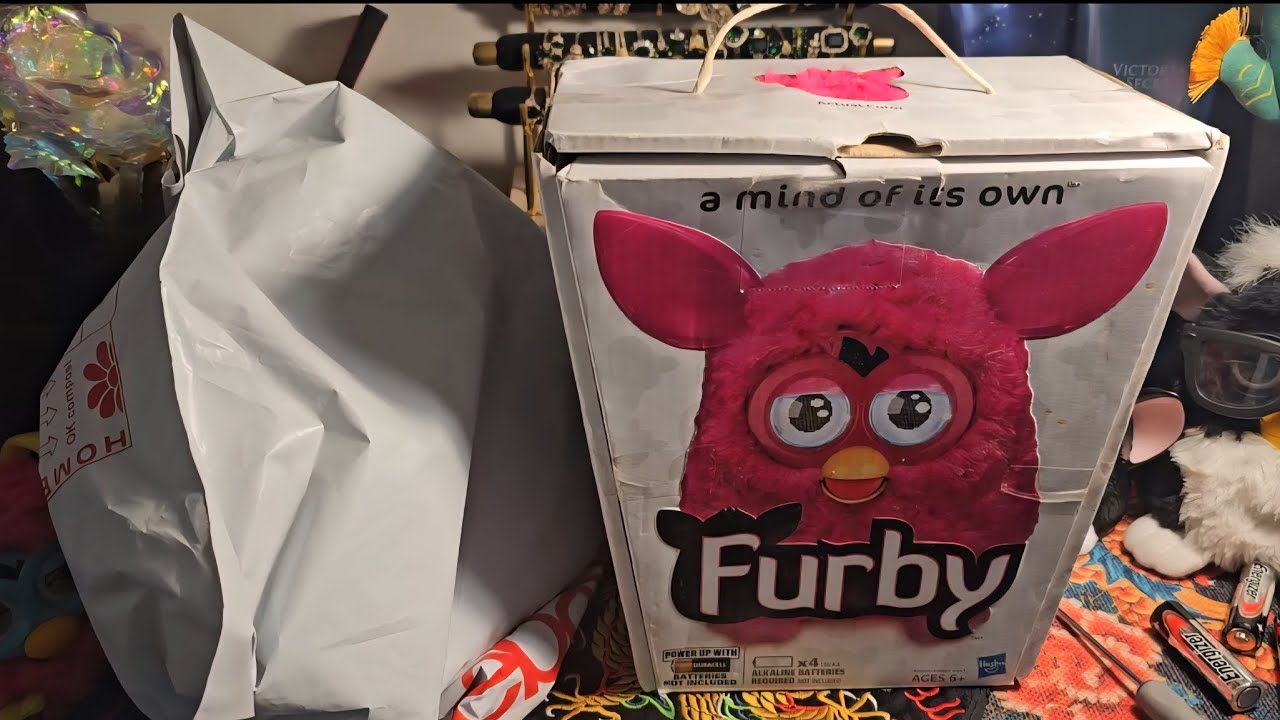 Furby 2012 Unboxing and review - YouTube