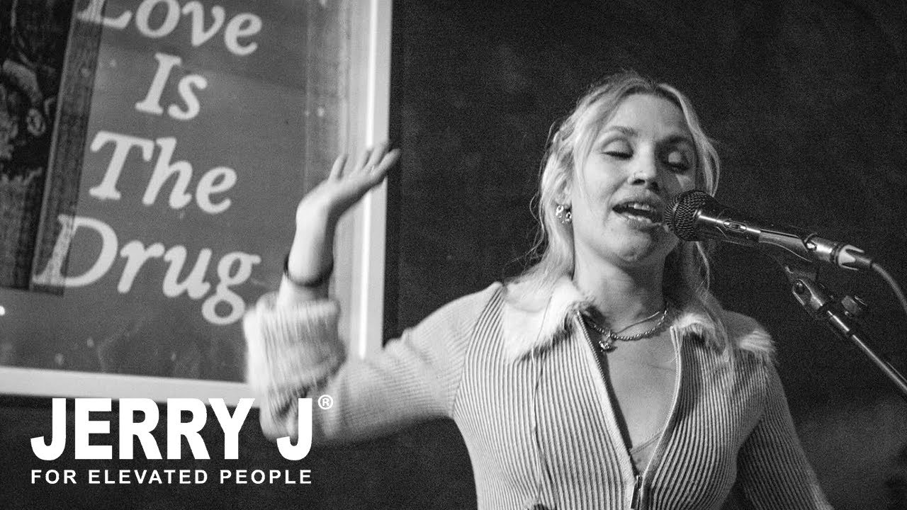 Chloe Castro - Jerry J pop up event - Newcastle - YouTube