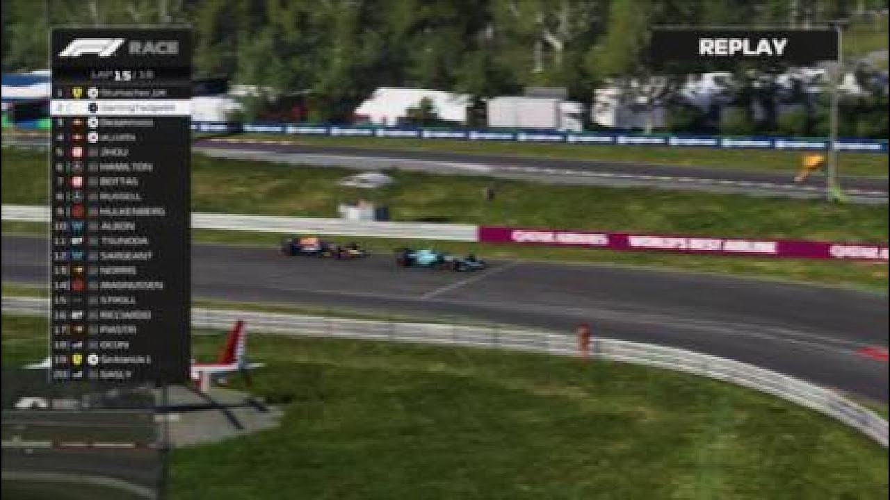 F1 RL mates battle - YouTube
