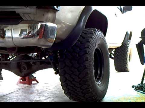 1995 WD21 3.0 Pathfinder no muffler, cats only - YouTube