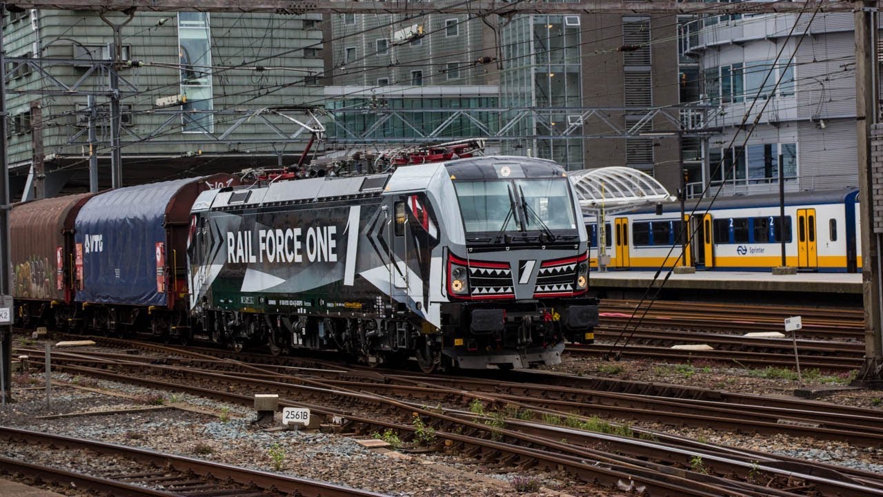 Rail Force One 193 623 "Vectraptor" with steeltrain at Amsterdam ...