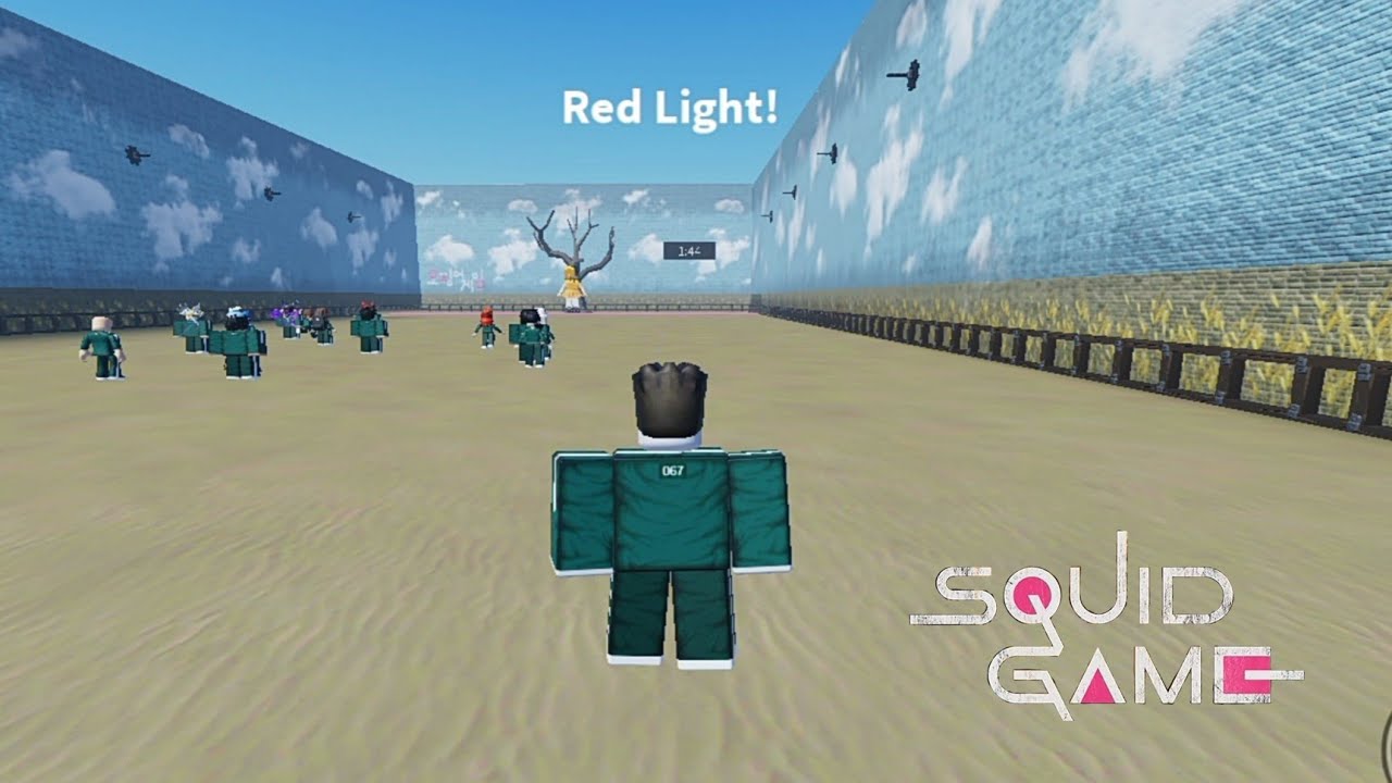 Playing roblox squid game - YouTube