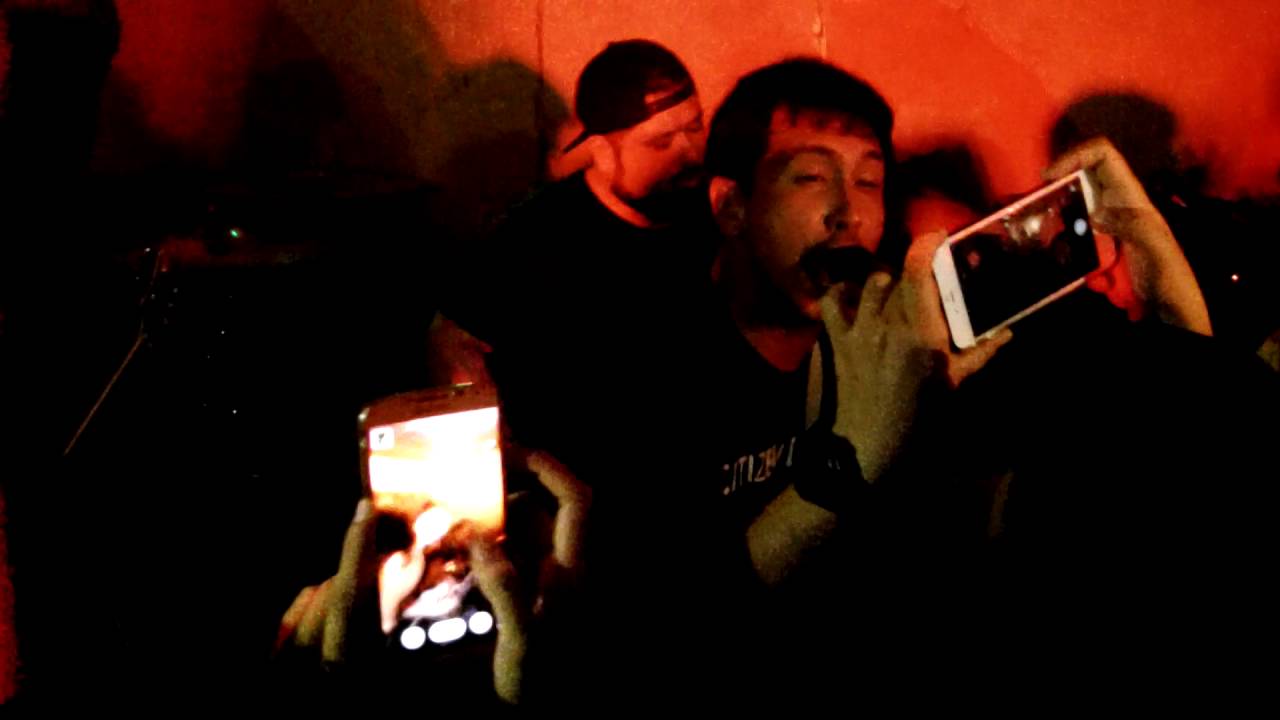 Dicta License - Complex (Live at SaGuijo) - YouTube