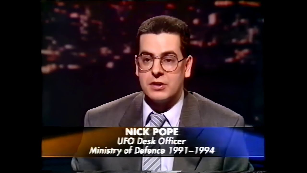 Nick Pope First Interview: BBC Newsnight 1996 - YouTube
