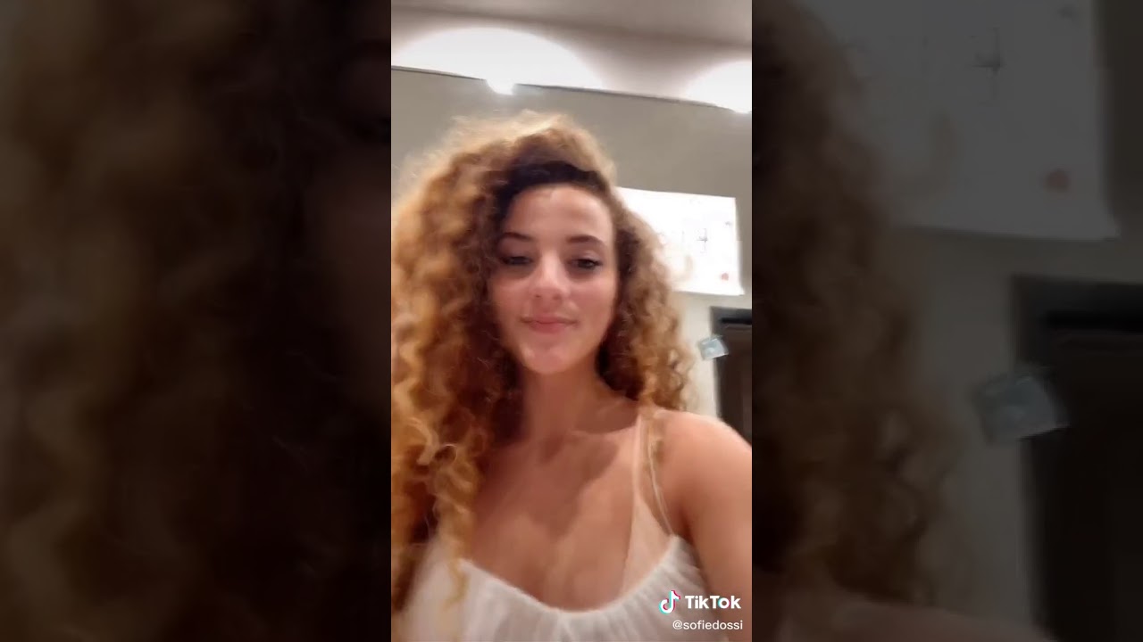 Sofie dossi - YouTube