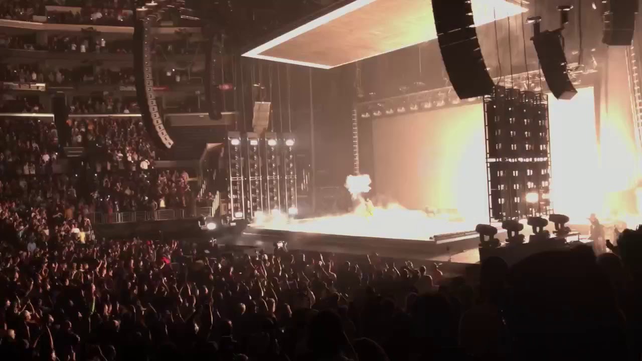 The DAMN TOUR intro. Kendrick Lamar - YouTube
