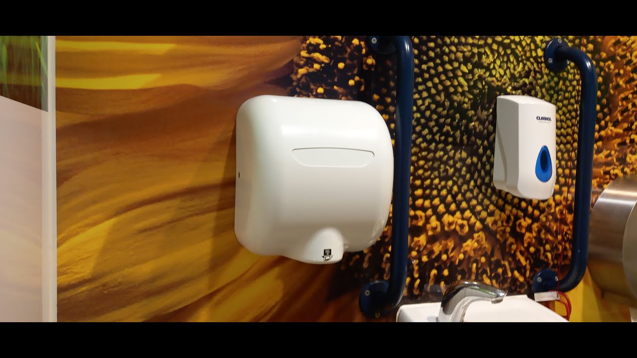 Another Excel Dryer Xlerator Handryer at bp at Reading Moto Eastbound ...