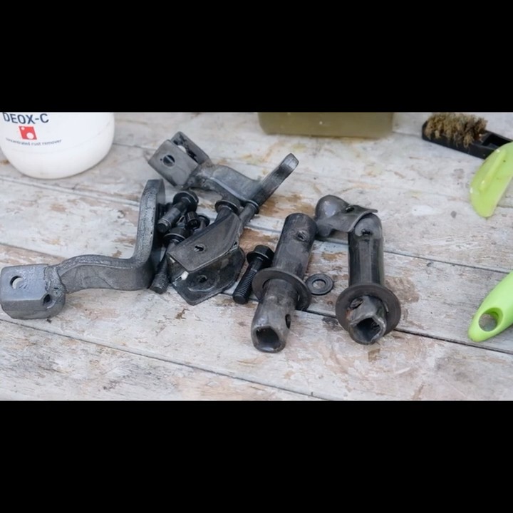 Footsteps Restoration Honda CB250T #honda #cb #diy #cb250t #barn # ...