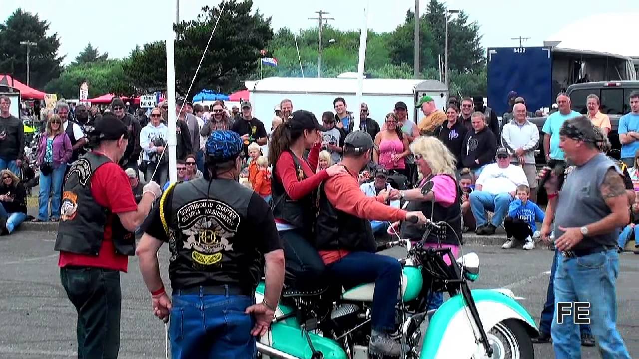 Bike Games # 3 - Hot Dog Bite - Sun & Surf Run 7-27-2013 - YouTube