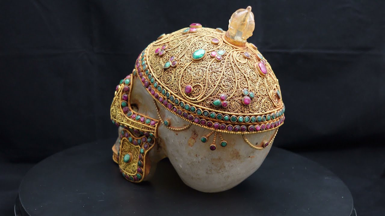 Jewel Encrusted Tibetan Crystal Skull : HQ L 5031 - YouTube