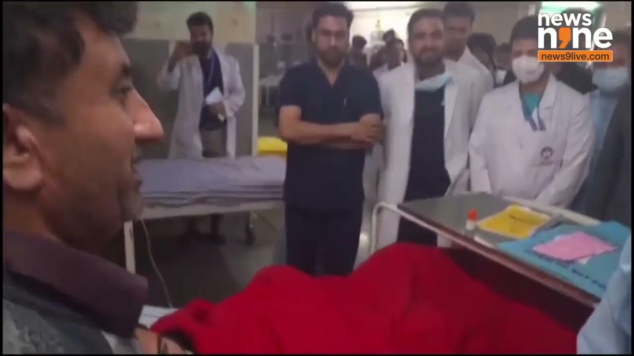 J&K CM Omar Abdullah Meets Injured People Of Ganderbal Terror Incident - YouTube