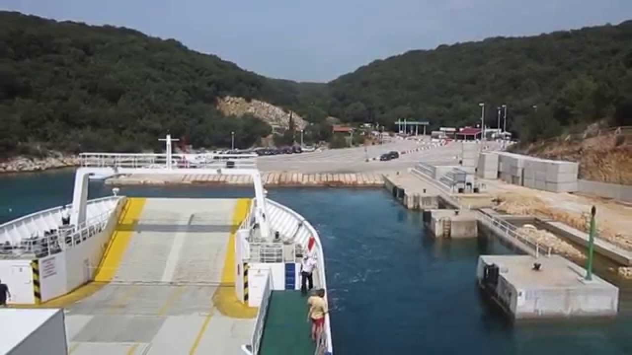 Trajekt Valbiska (Krk) - Merag (Cres) - YouTube