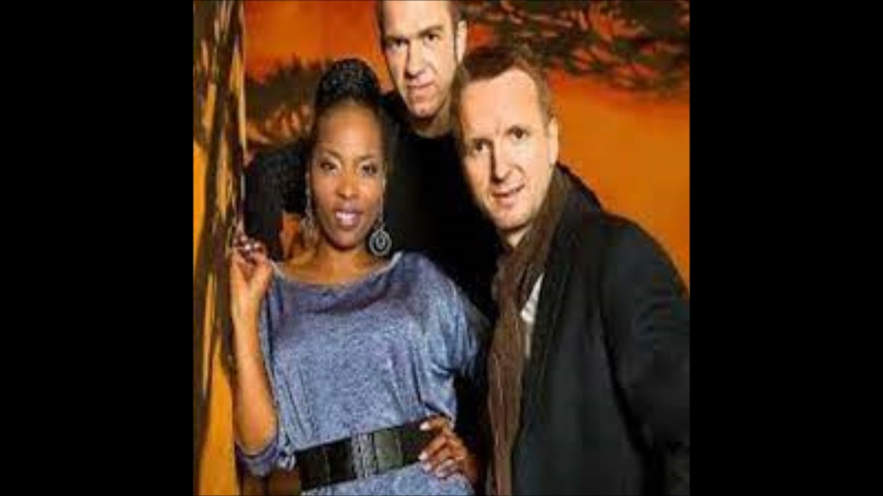 Velile Safri Duo - Helele- Remix - YouTube