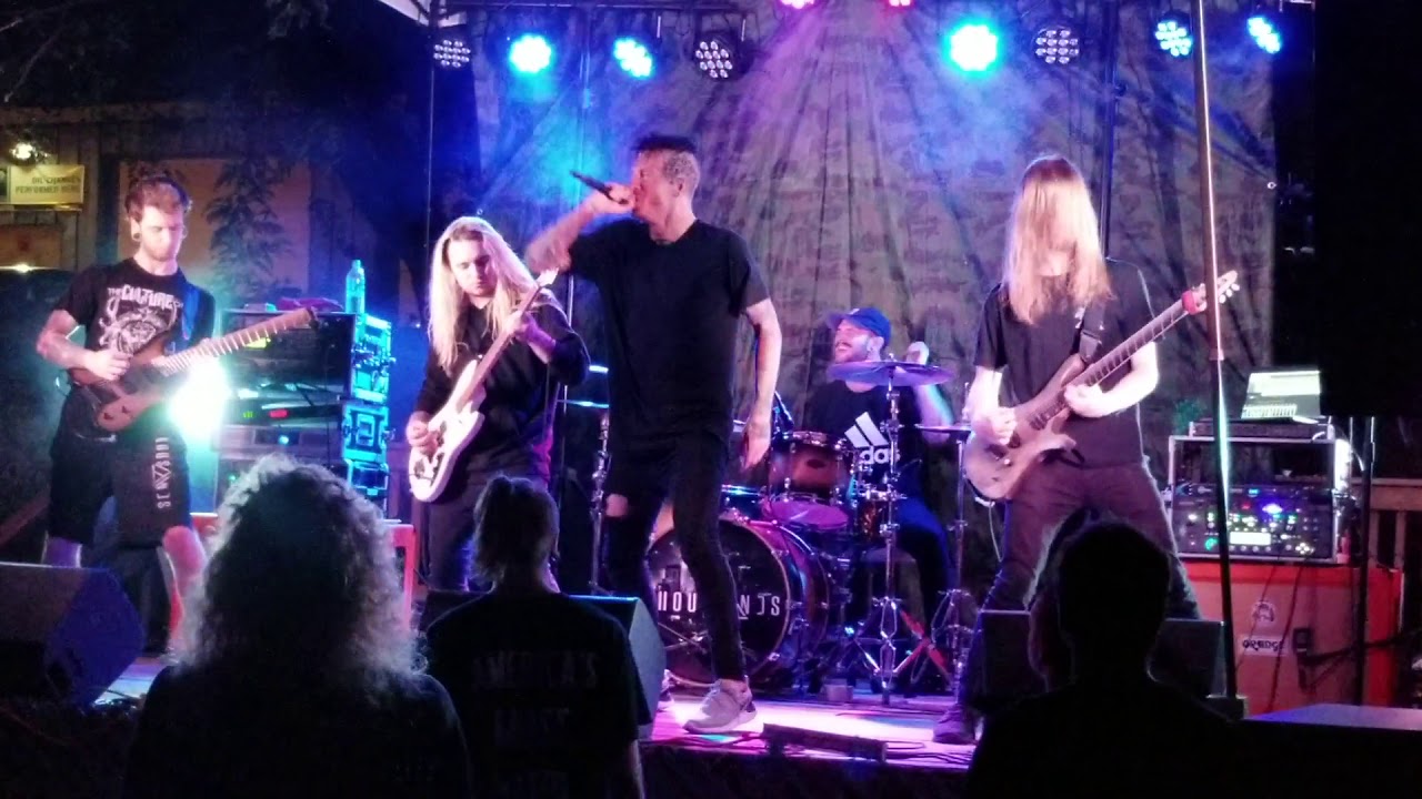 Random metal - YouTube