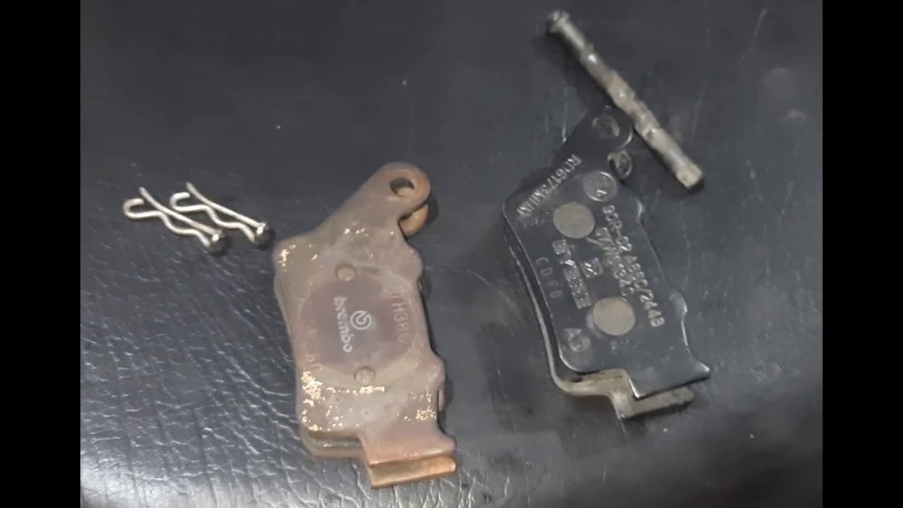ROYAL ENFIELD INTERCEPTOR 650CC REAR DISC PAD CHANGED #BULLET MECHANIC ...