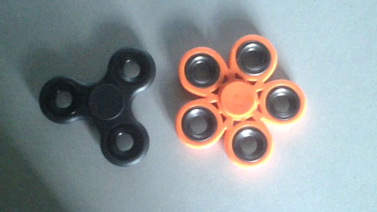 Moje fidget spinnery - YouTube