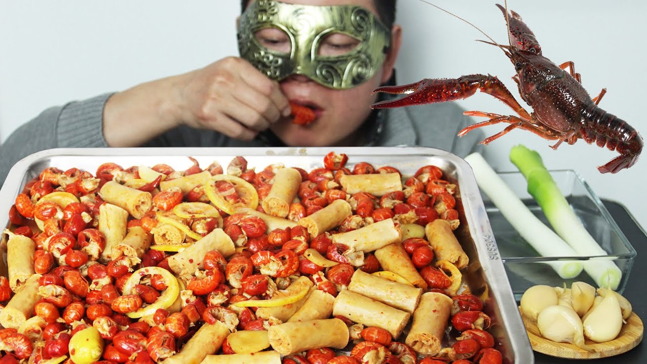 This is worm's tail, one of the favorite foods of the Chinese people ...