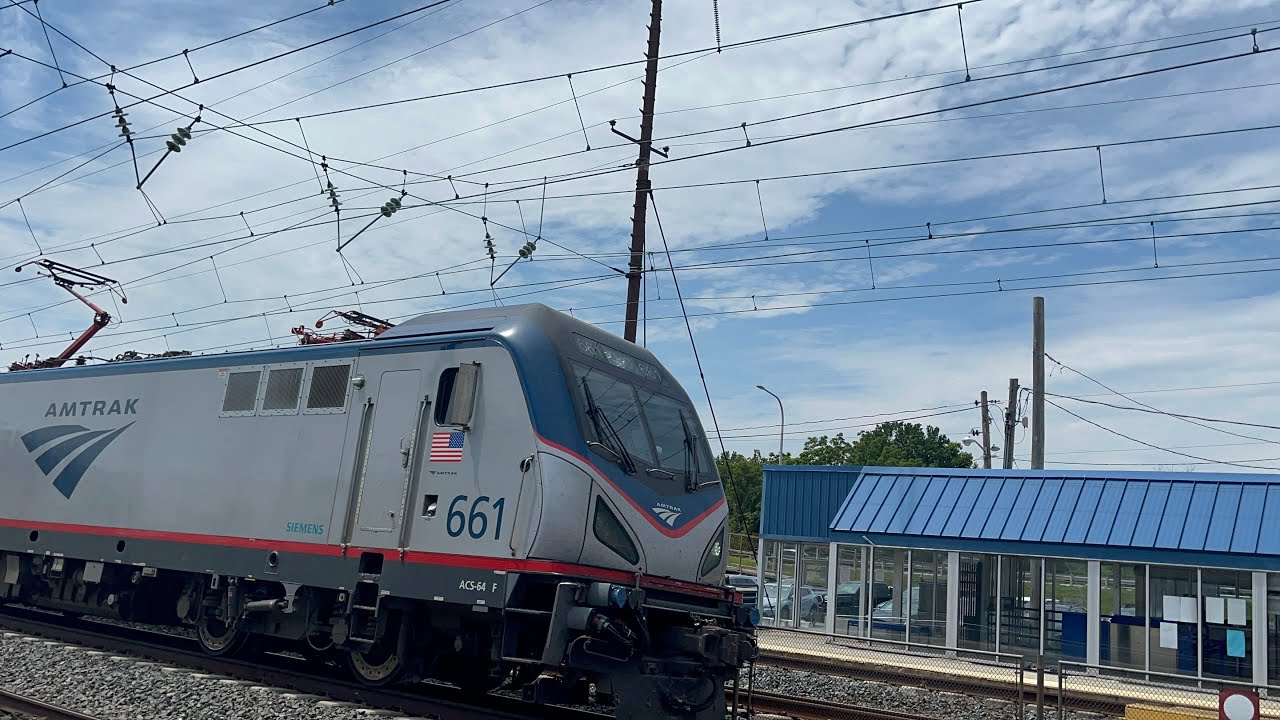 Amtrak 661 passing through Claymount Station - YouTube