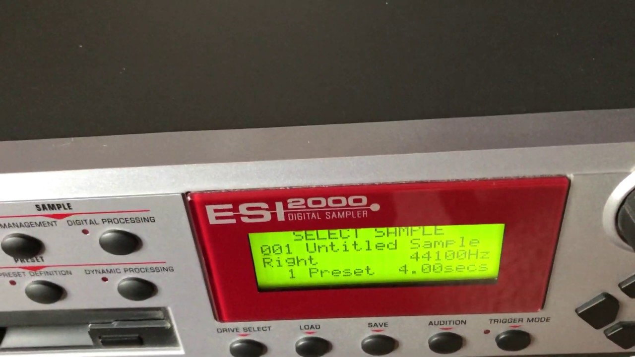 E-MU ESI 2000 Digital Sampler - YouTube