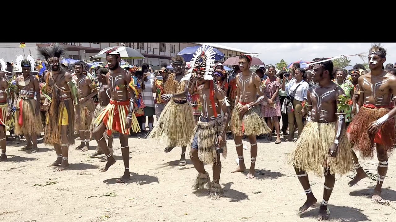 Colours of Western, Papua New Guinea - YouTube