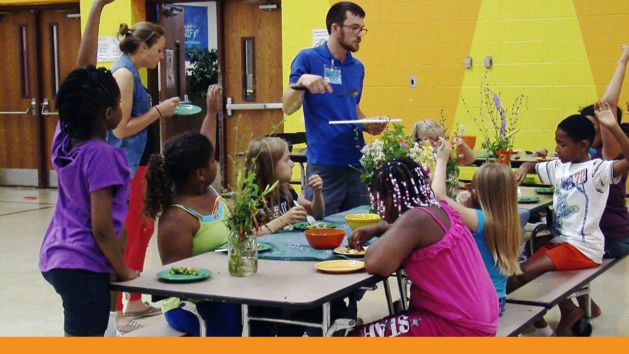 Summer Garden Camp - Bright Side 16 - YouTube