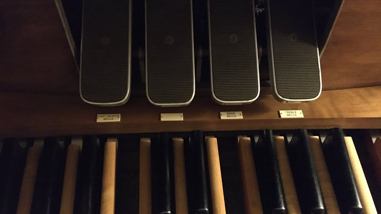 Console - Vintage Schulmerich Carillon - YouTube