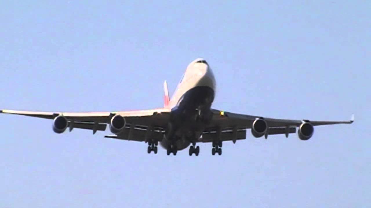 British Airways Boeing 747-436 G-BNLE Landing At London Heathrow On ...