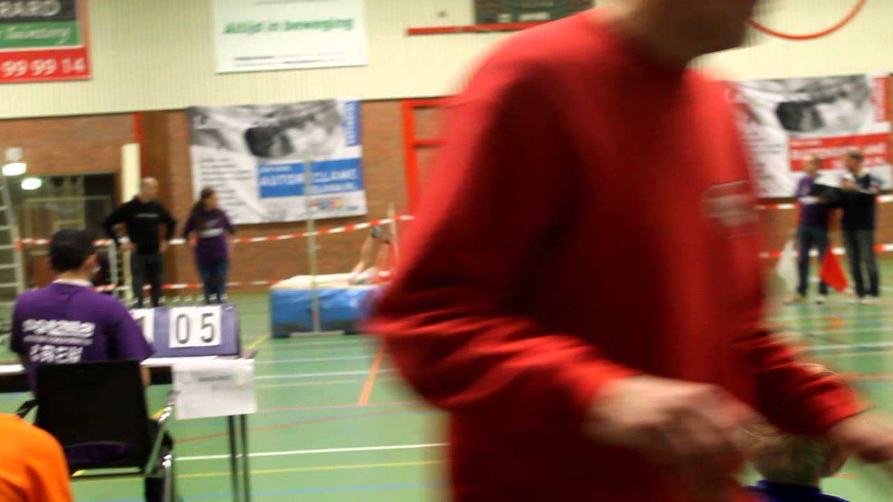 Indoor Dronten 2012 JPA1 hoogspringen - YouTube