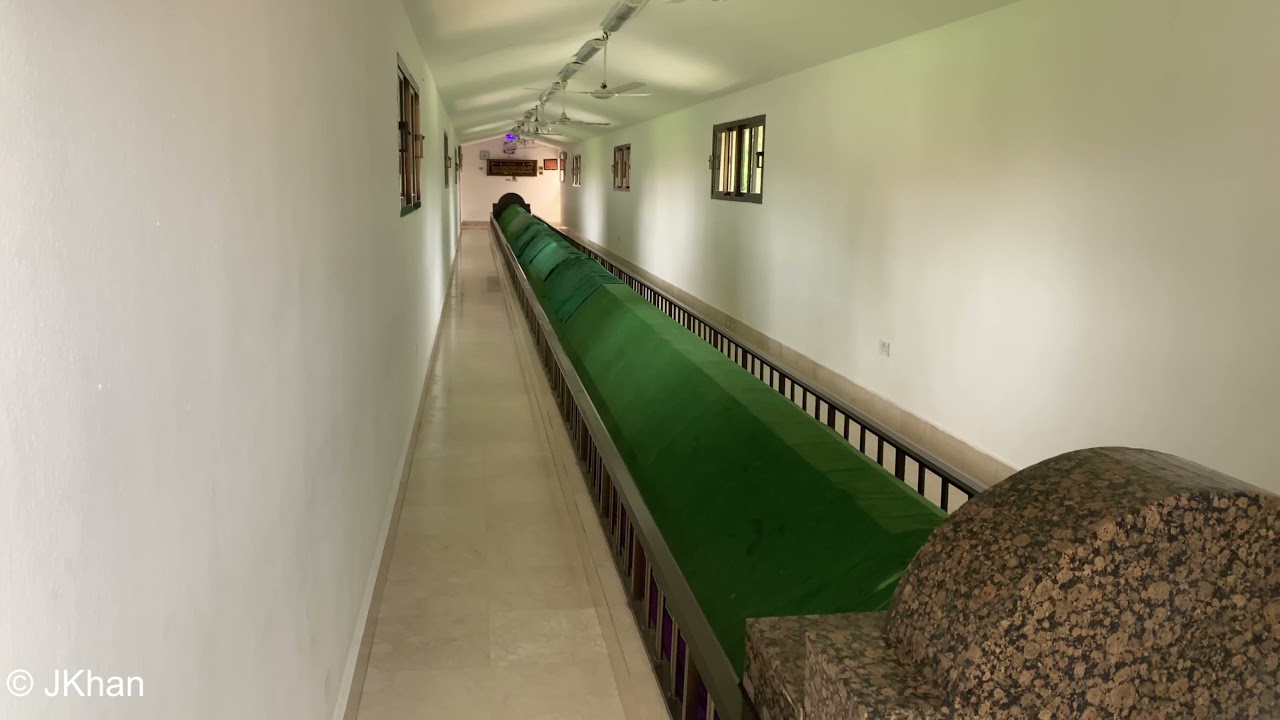 Prophet Imran (Nabi Umran علیہ السلام) Tomb | Salalah Tour - YouTube