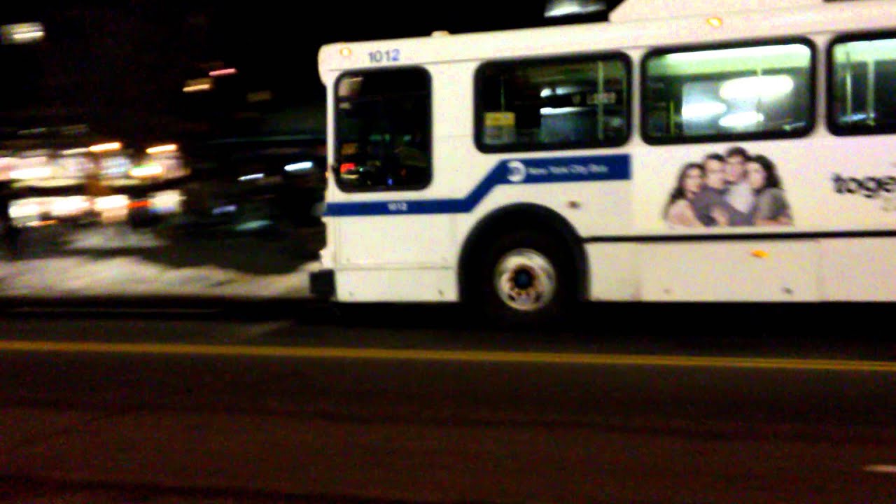 1999-2000 New Flyer D60HF #1012 on the M14 - YouTube