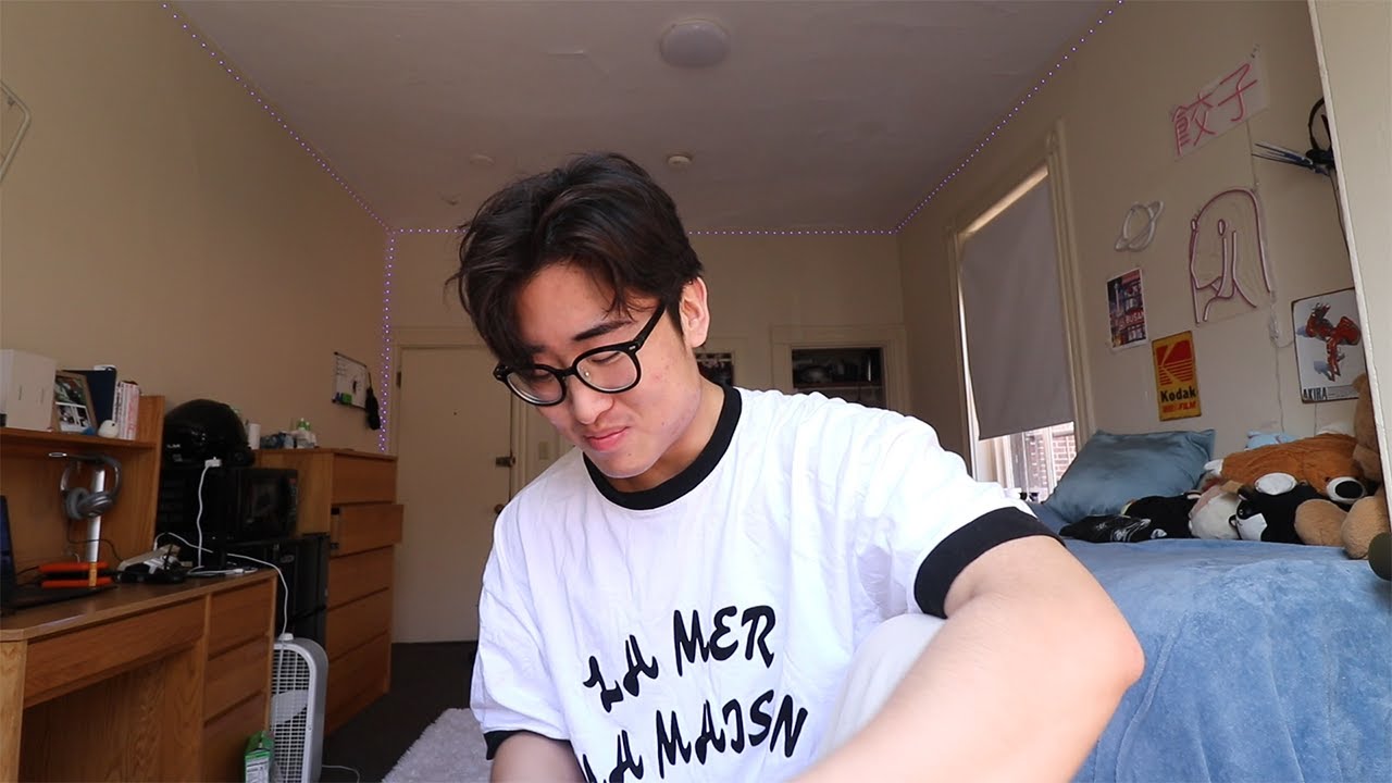 the best way to stop FOMO in college - YouTube