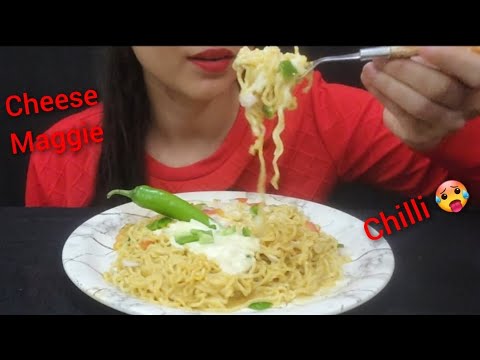 Home-made cheese overload Maggie with green big chilli 🥵|BIG bites 😋 ...