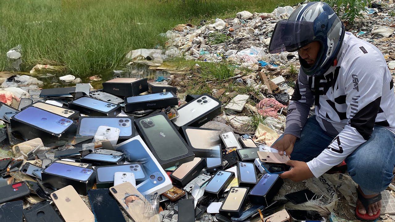 Today. I Found a lot of broken phone near landfill, Restoring Phone ...