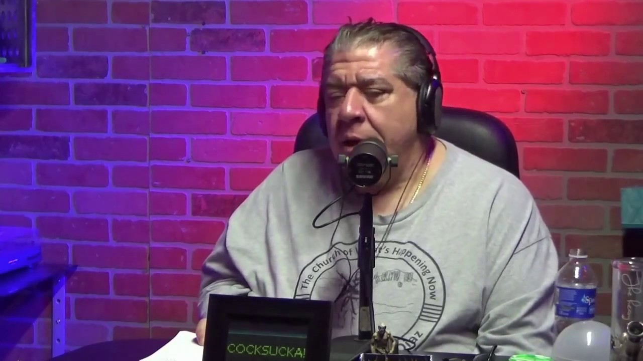 Joey Diaz played a game of ping pong to the death - YouTube
