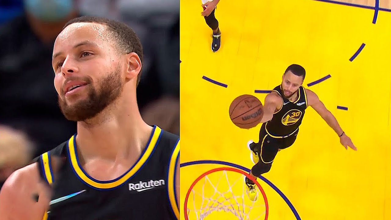 Stephen Curry can't believe it after missing this wide open layup 🤣 ...