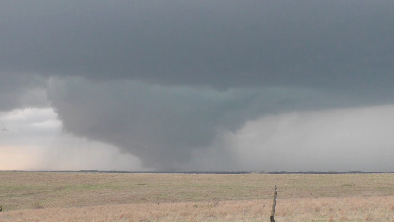 TESCOTT CULVER KANSAS WEDGE TORNADO TIME LAPSE 01 MAY 2018 - YouTube