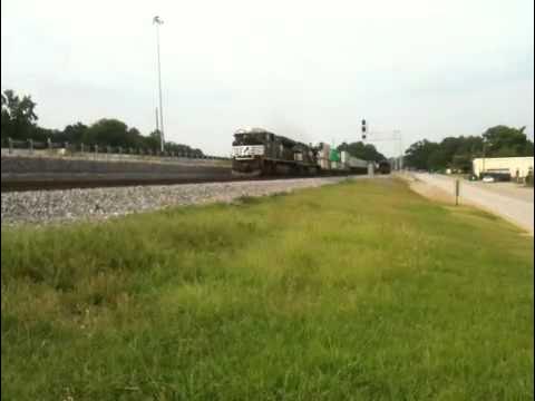 Ns 21r irondale al. Sd70m-2 - YouTube