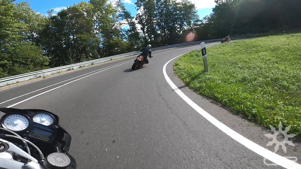 1300 Gang vs The Triangle Of Filth - YouTube