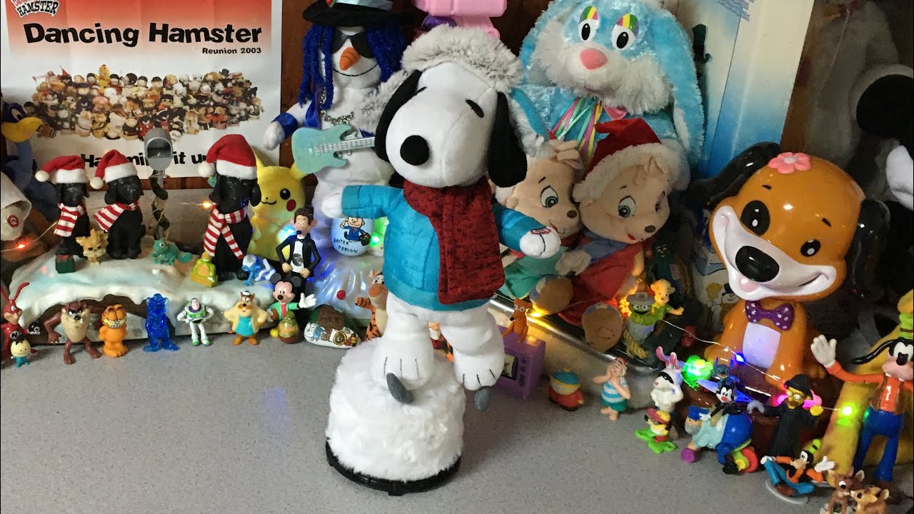 Gemmy animated ice skating snoopy blue version - YouTube