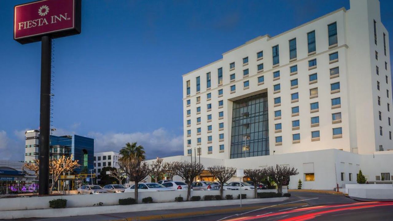 #HotelATG #Review Fiesta Inn Ciudad Juarez - YouTube